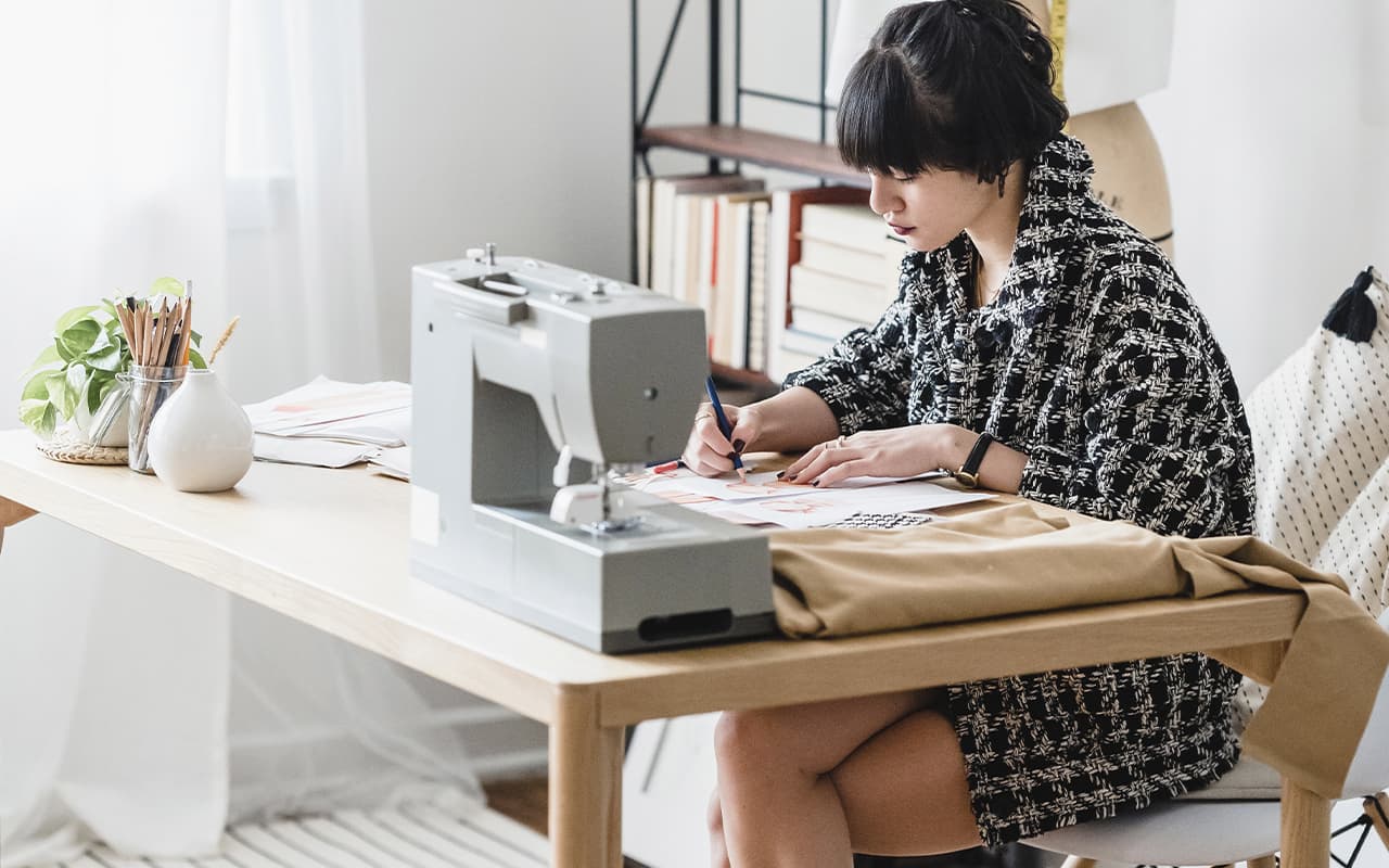 Design and modeling of clothes - Ging The MerDesigner