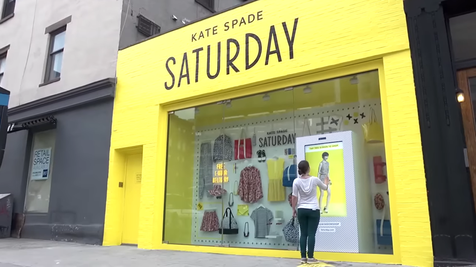 Kate Spade Window Displays: Bridging Fashion and Technology