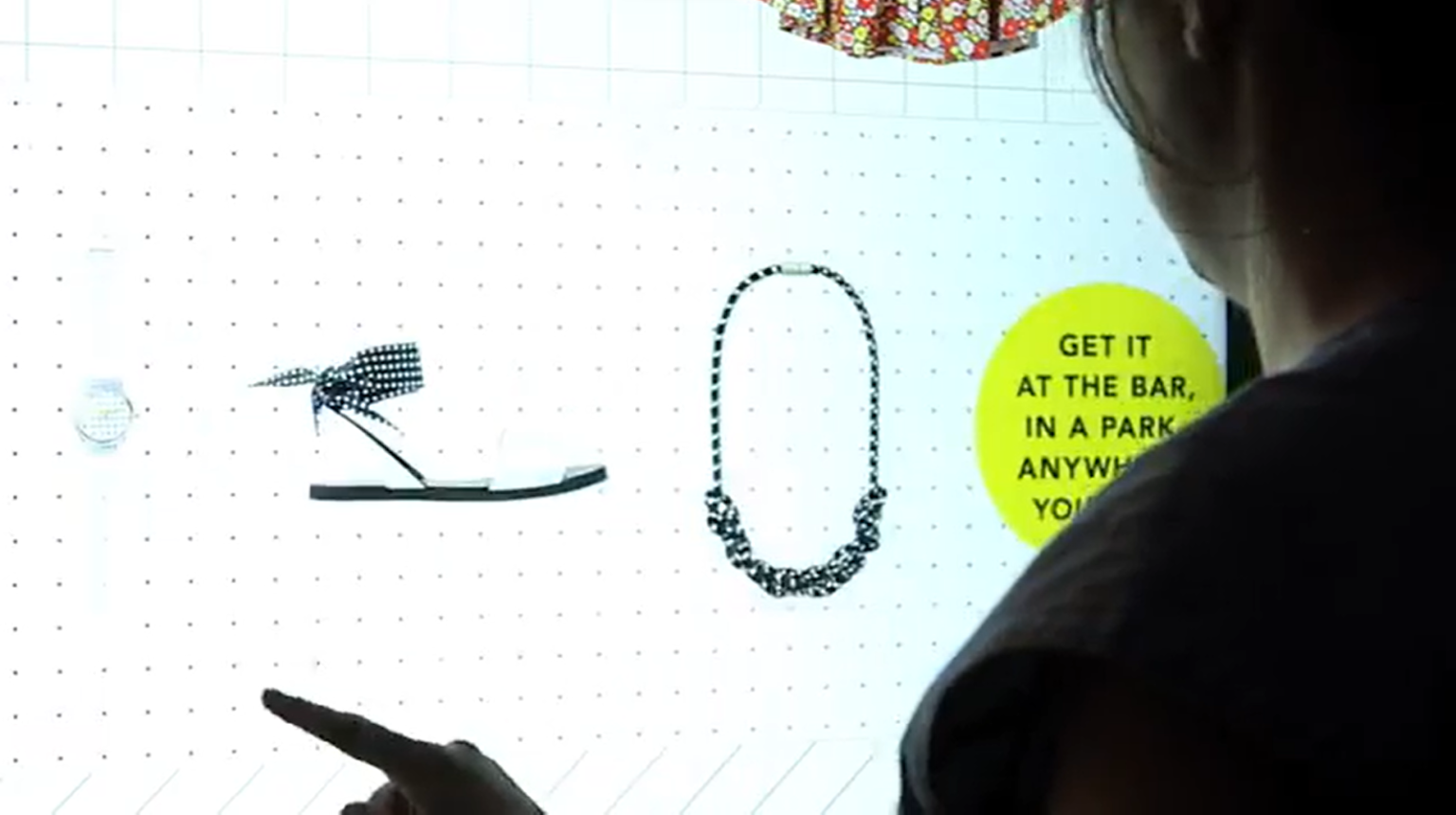 Kate Spade Window Displays: Bridging Fashion and Technology